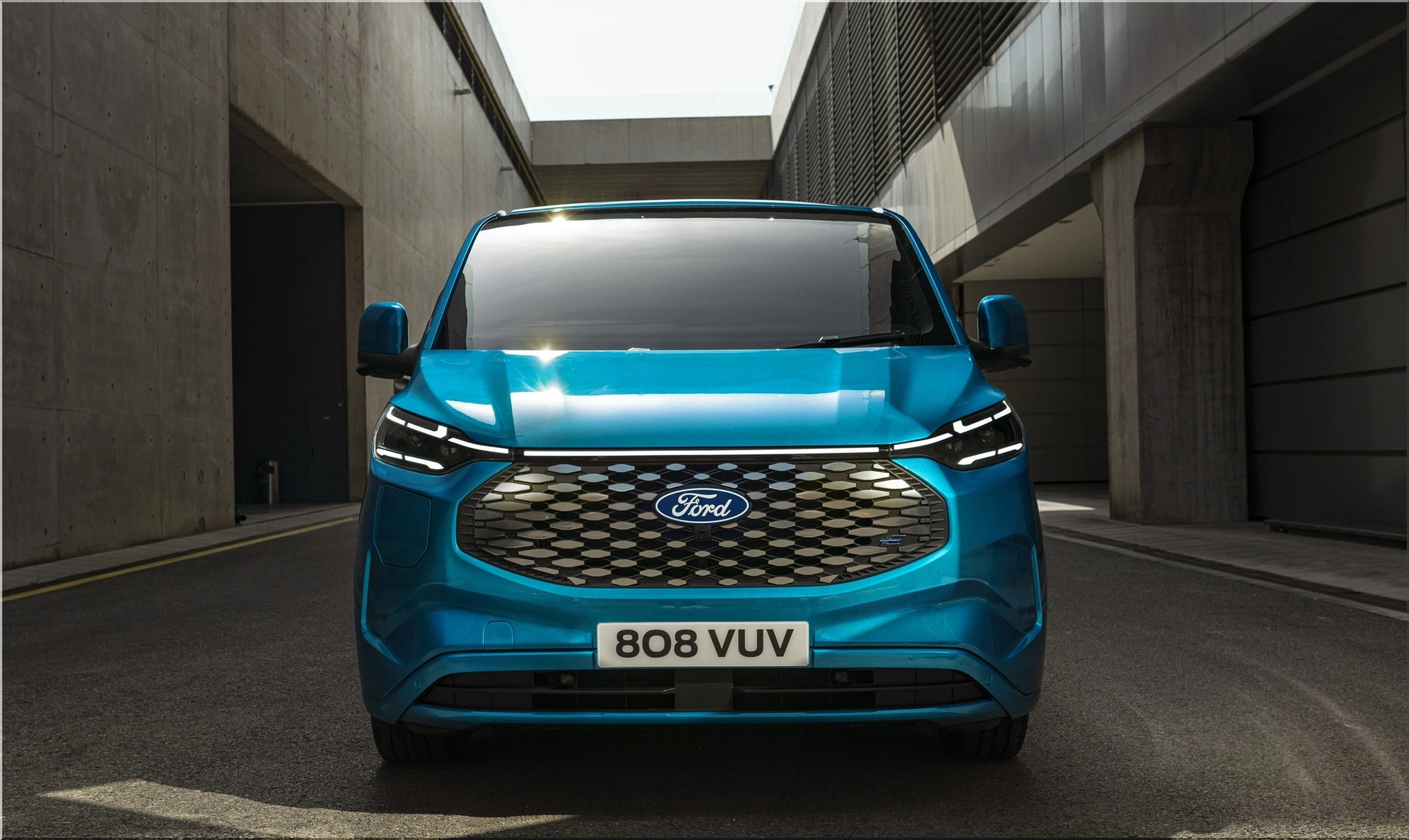 Ford Unveils the E-Transit Custom: A Smart, Powerful, and Efficient ...