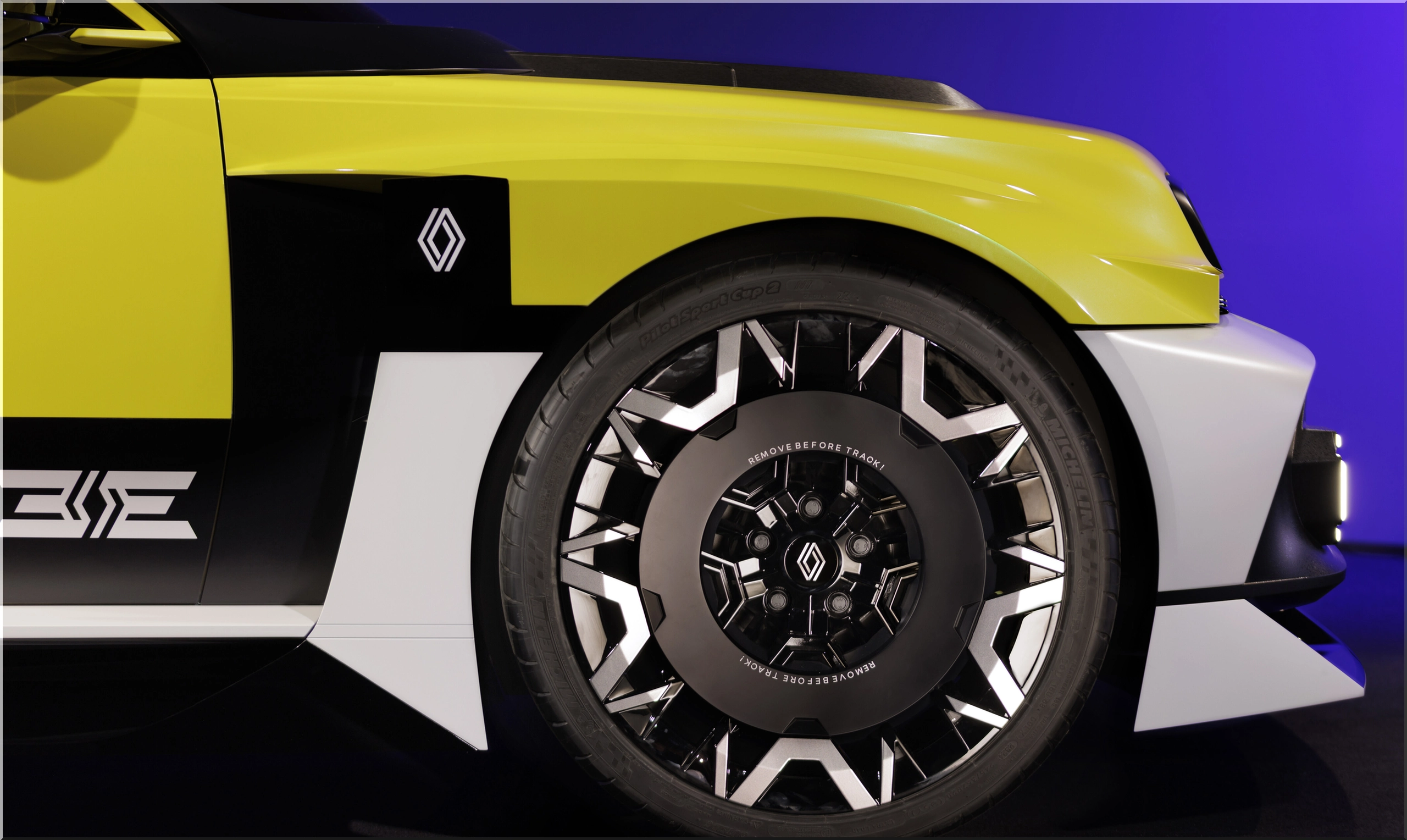 Renault 5 Turbo 3E: The 536 HP Electric Hatchback Inspired by a Rally Legend | Gerane