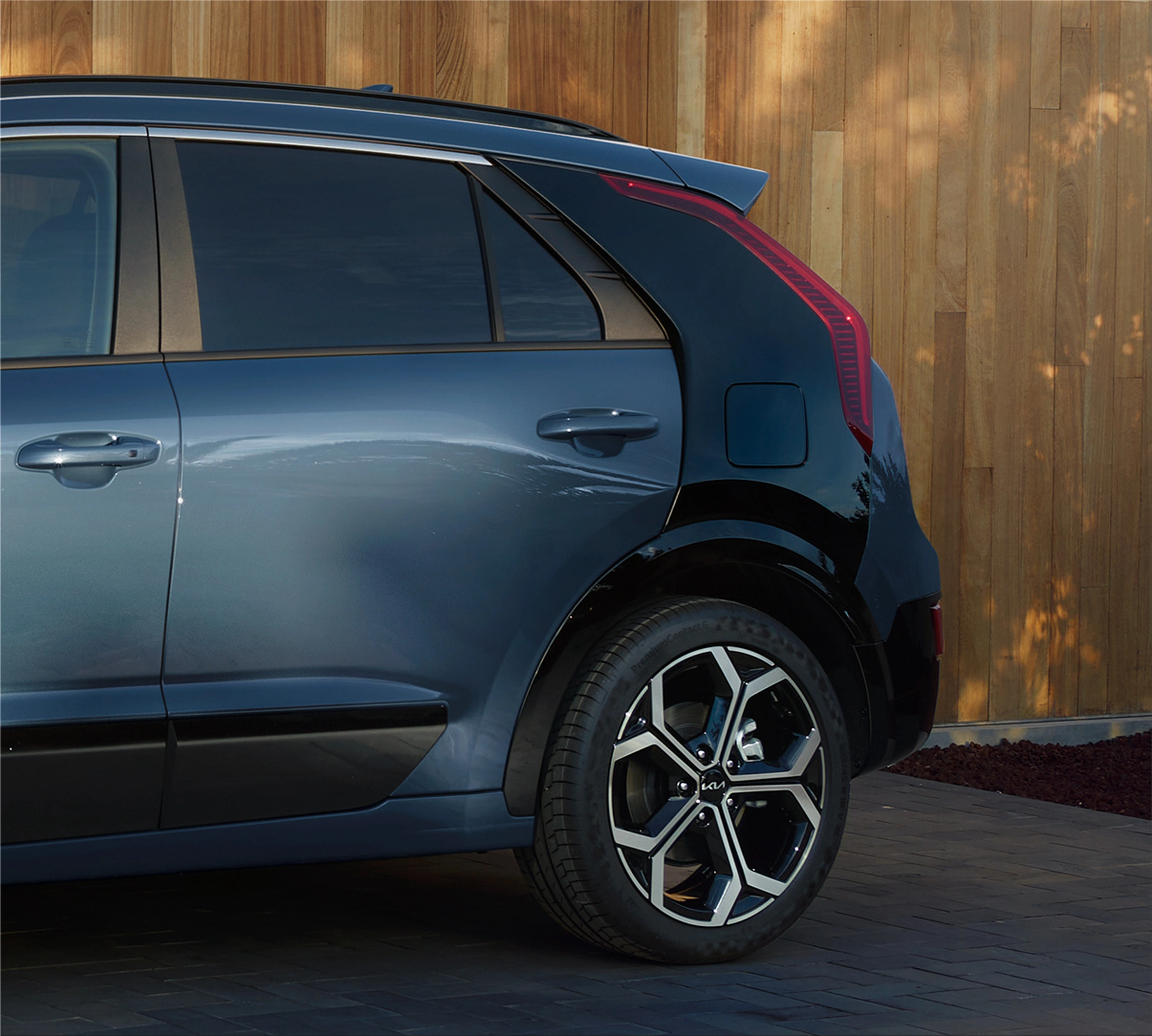 Kia Niro Plug-in Hybrid: The Award-Winning Crossover with Eco-Friendly ...