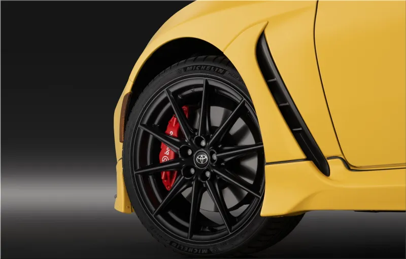 Limited-Run Toyota GR86 Yuzu Brings Brembo Brakes and Yellow Paint | Gerane