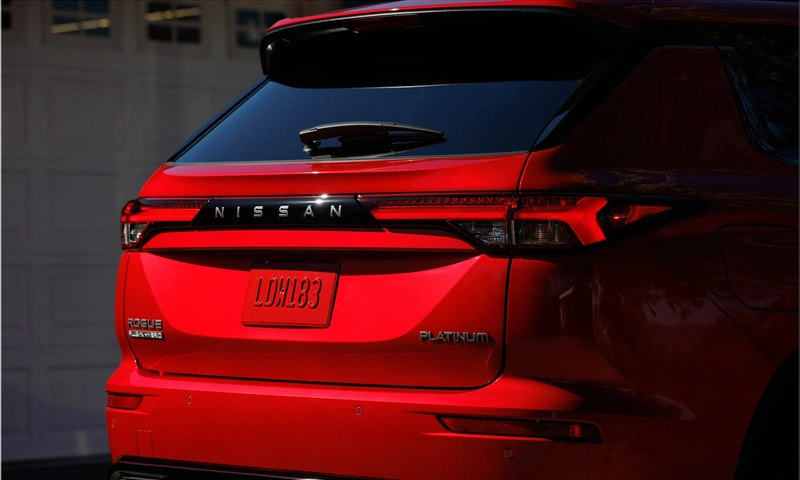 2025 Toyota Alphard: The Hybrid Minivan That's a Family Favorite | Gerane