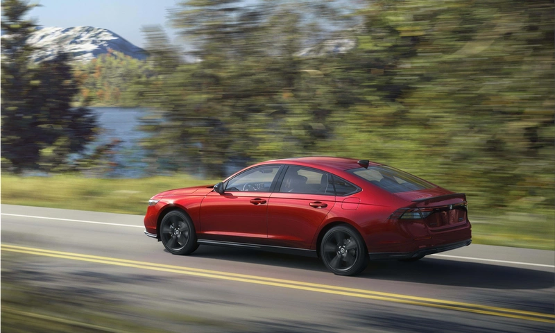 New 2025 Opel Mokka Adds New Colors, Tech, and Hybrid Power | Gerane